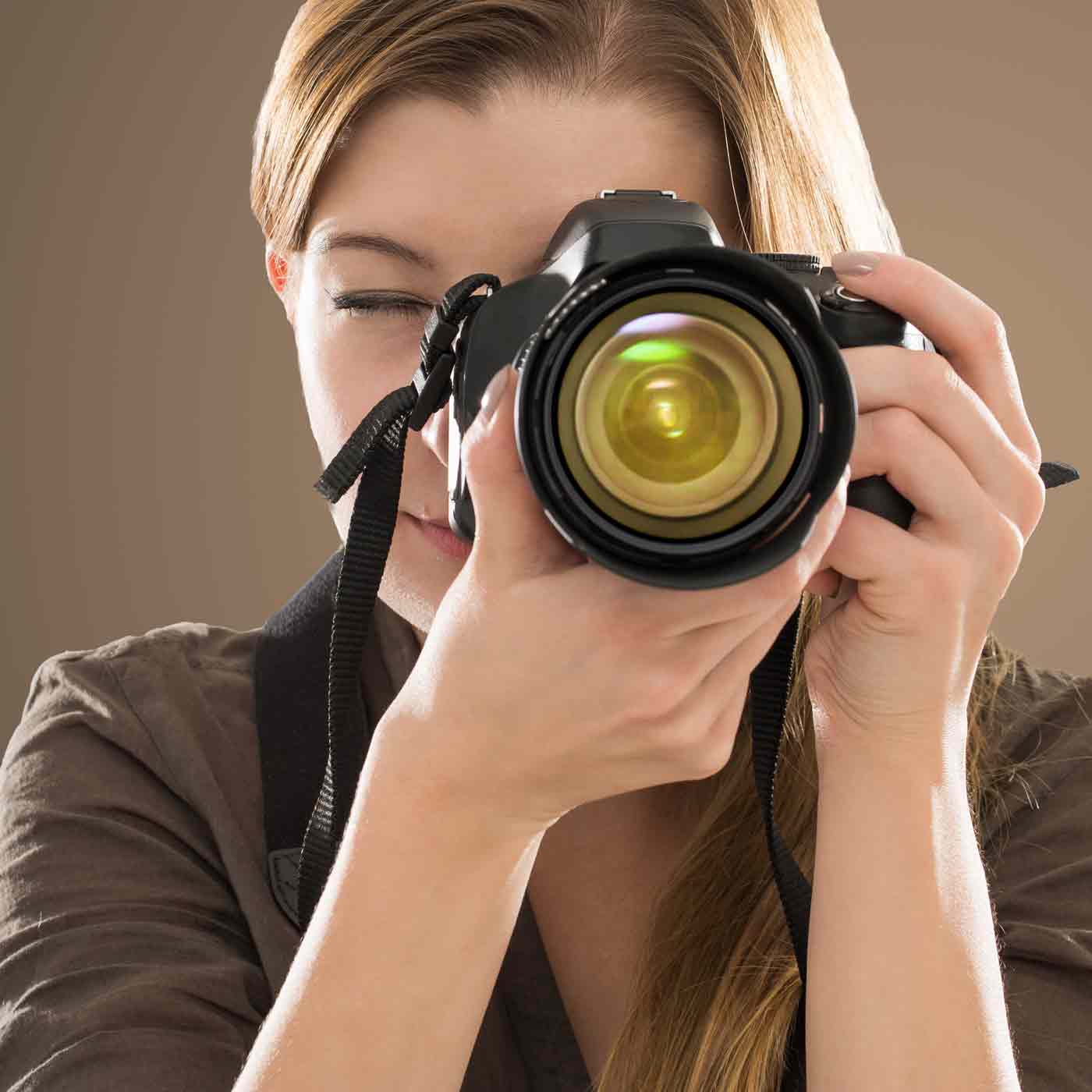 The Differences Between Entry-Level and Pro Cameras - Photography Academy